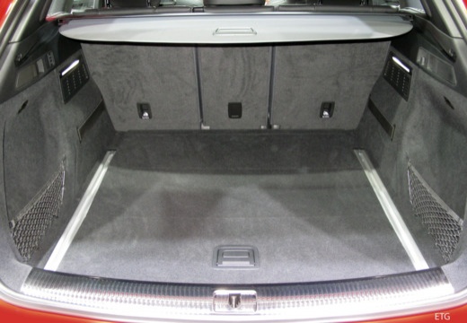 Autókatalógus - AUDI Q5 2.0 TFSI Sport quattro S-tronic (5 ajtós, 251. ...